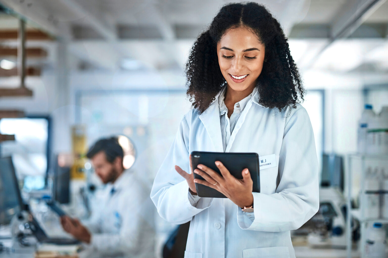 LIS for Established Labs by MEDFAR: Reliable and Scalable